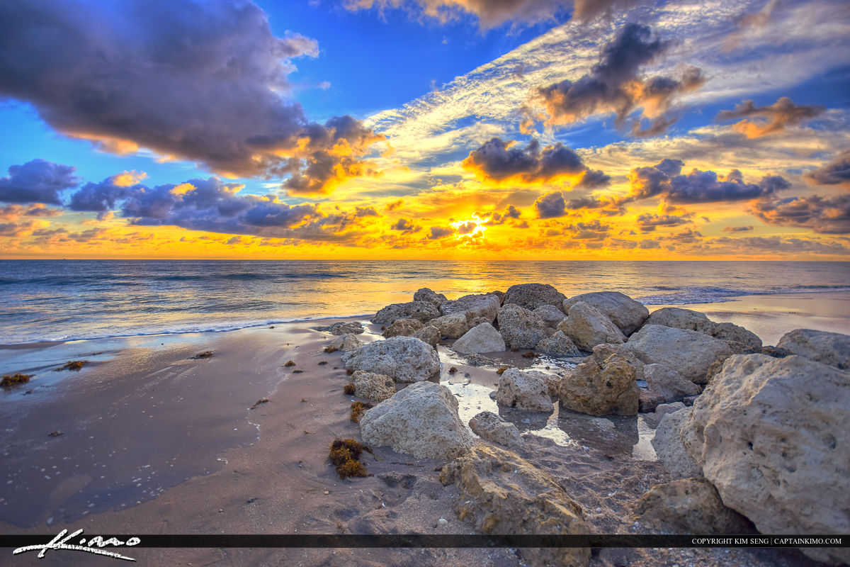 Ocean Boulevard Sunrise at the Beach WPB - Royal Stock Photo