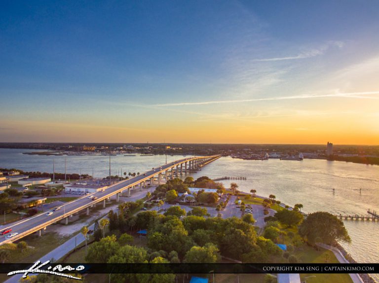 Fort Pierce Aerial South Causeway Park and Bridge - Royal Stock Photo