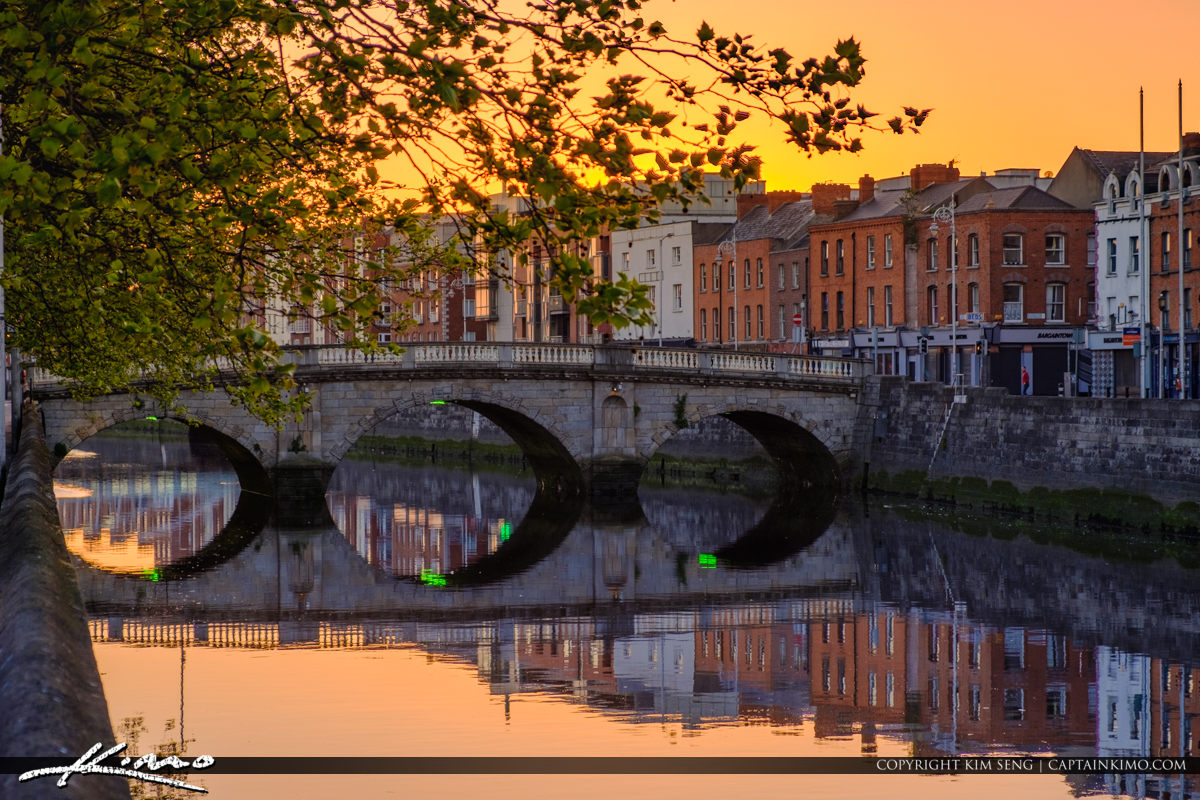 Cobble Stone Bridge River Liffey Republic of Ireland Dublin | Royal ...