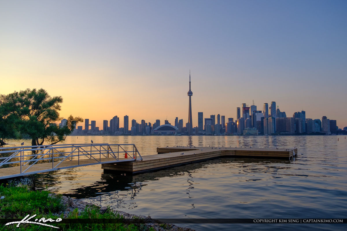 Side View Centre Island Skyline View Toronto Canada | Royal Stock Photo