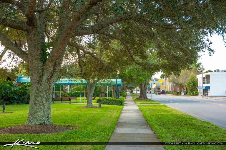Pocahontas Park Historic Downtown Vero Beach Florida Sidewalk Oa ... Pocahontas Park Historic Downtown Vero Beach Florida Sidewalk Oa ...