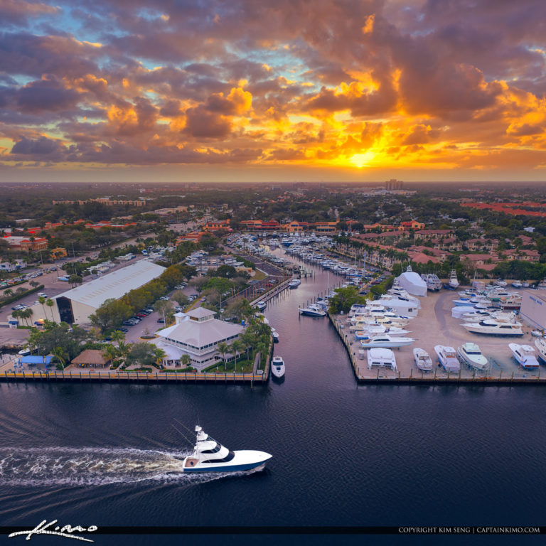 Palm Beach Gardens Marina Sunset with Yacht Along the Waterway | Royal ...