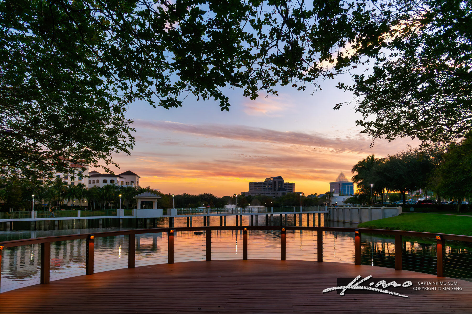 Palm Beach Gardens Sunset from Lake Victoria | Royal Stock Photo