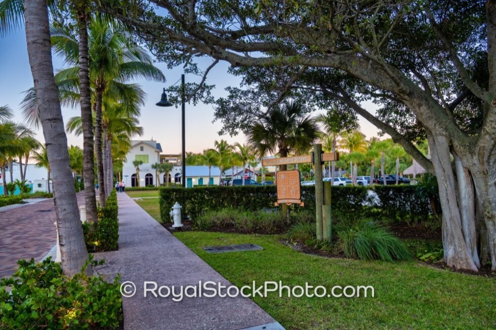 Inviting Waterfront Spaces Transform Visitor Experience at Lighthouse ...