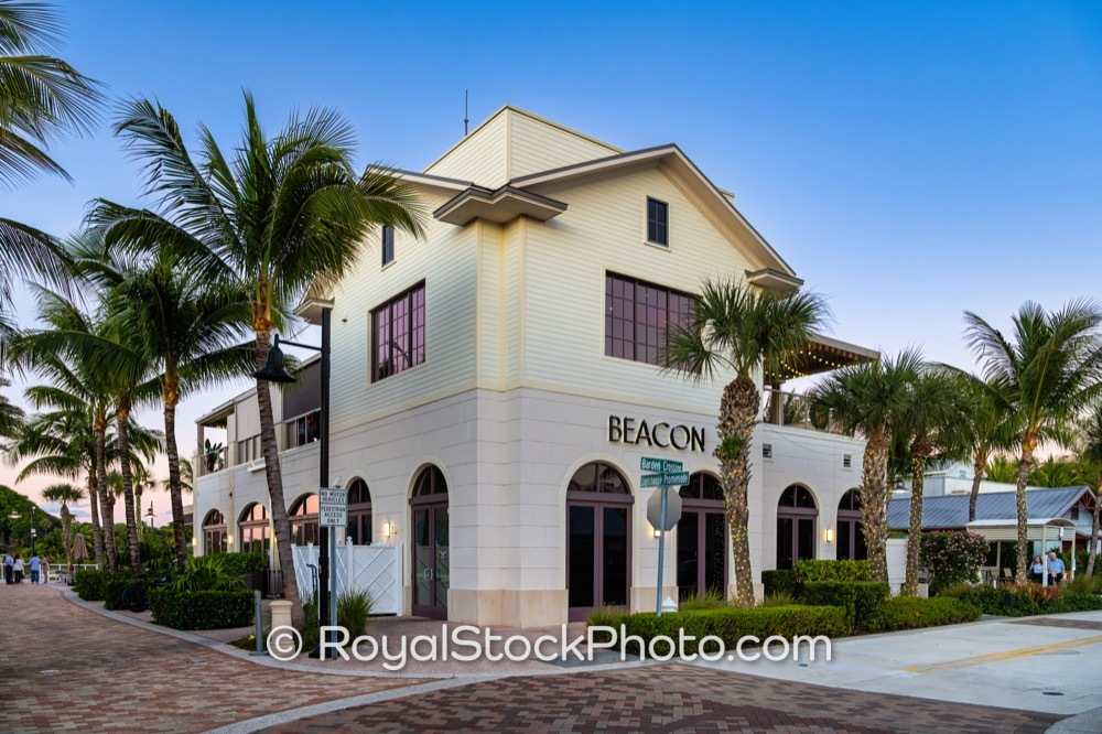 Coastal Dining Experience Showcases Vibrant Community Life at Beacon in ...