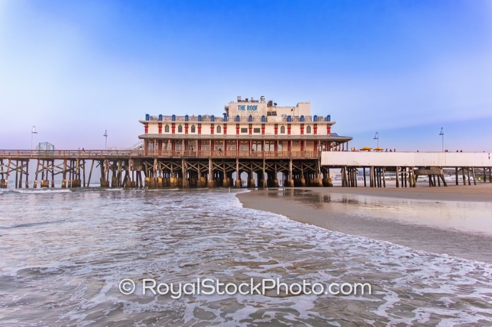 Enchanting Sunset Views from Daytona Beach Main Street Pier Highlight ...