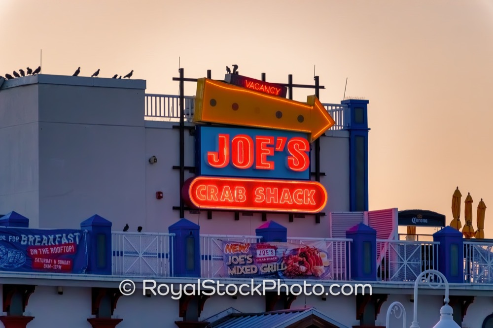 Visit Daytona Beachs Main Street Pier for Sunrise Views and Vibrant ...