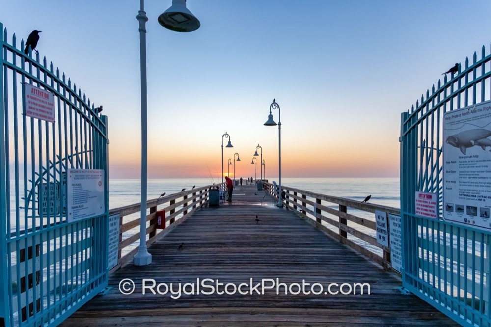 Explore Coastal Beauty at Sunrise Over Daytona Beach Main Street Pier ...