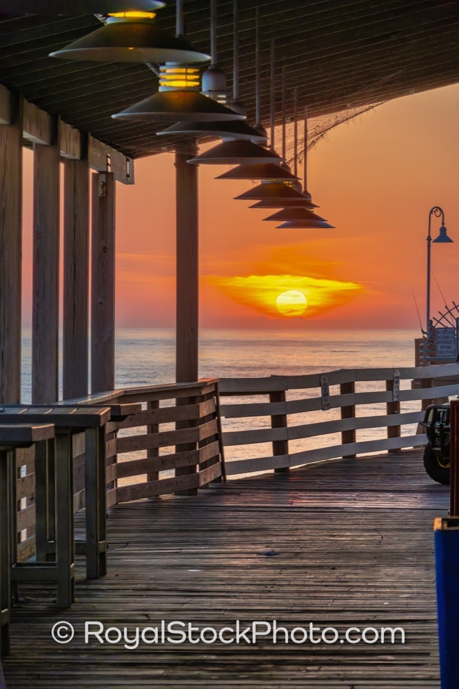Elevate Coastal Living at Daytona Beach Main Street Pier During ...