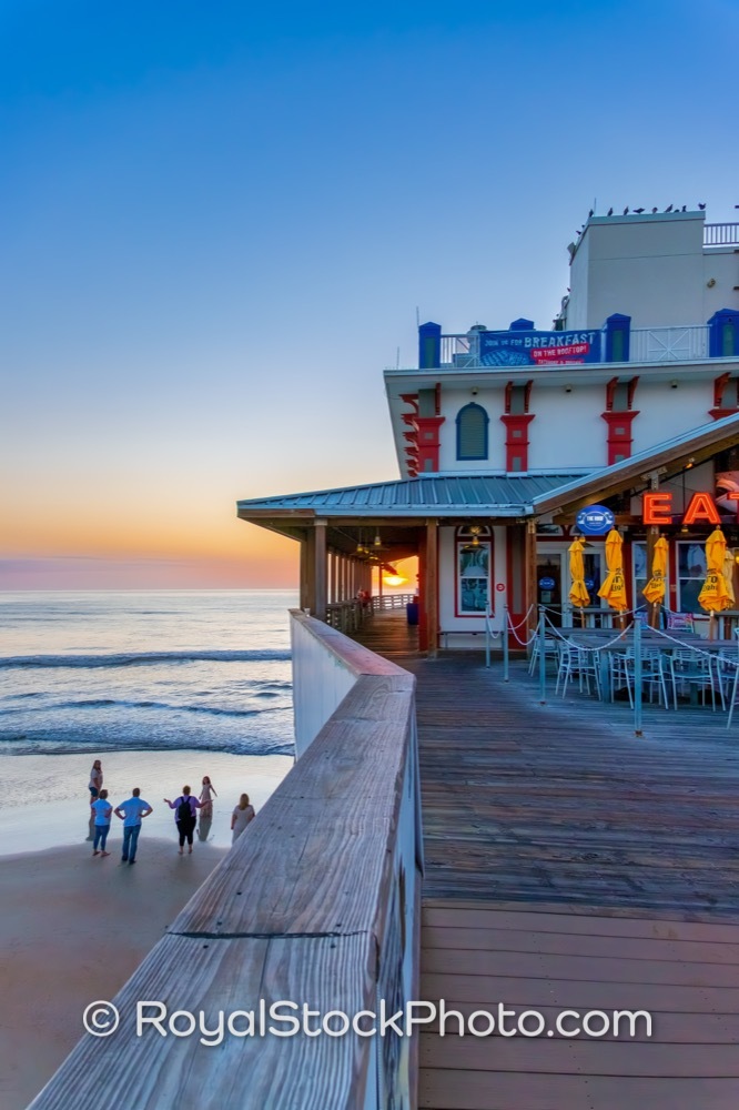 Best Coastal Experience Awaits at Daytona Beach Main Street Pier as ...