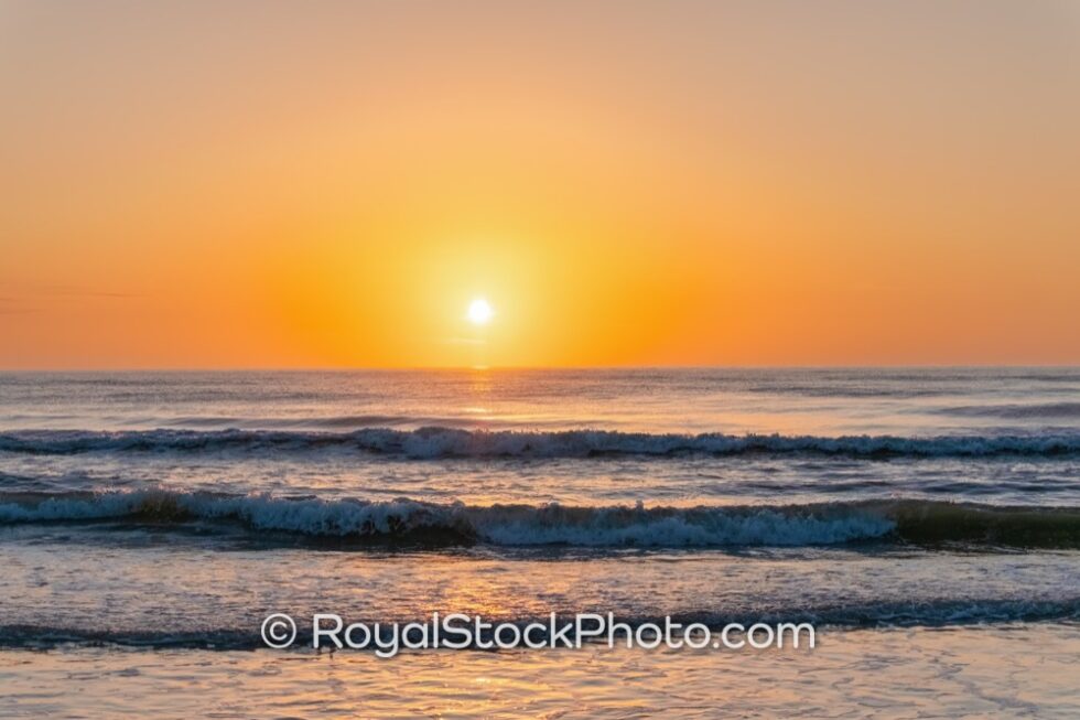 Witness the Exquisite Sunrise Over Daytona Beach a Premier Destination ...
