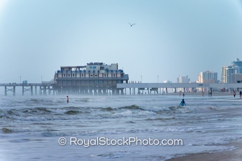 Engage ThrillSeekers with Vibrant Beach Activities at Daytona Beach ...