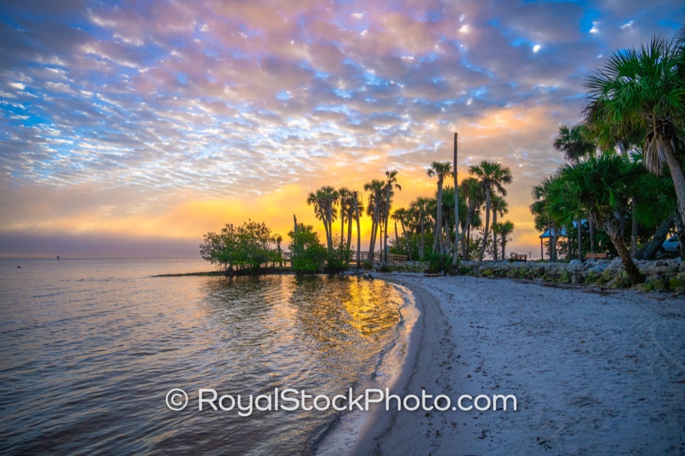 Luxurious Waterfront Recreation at Castaways Point Park Captures ...